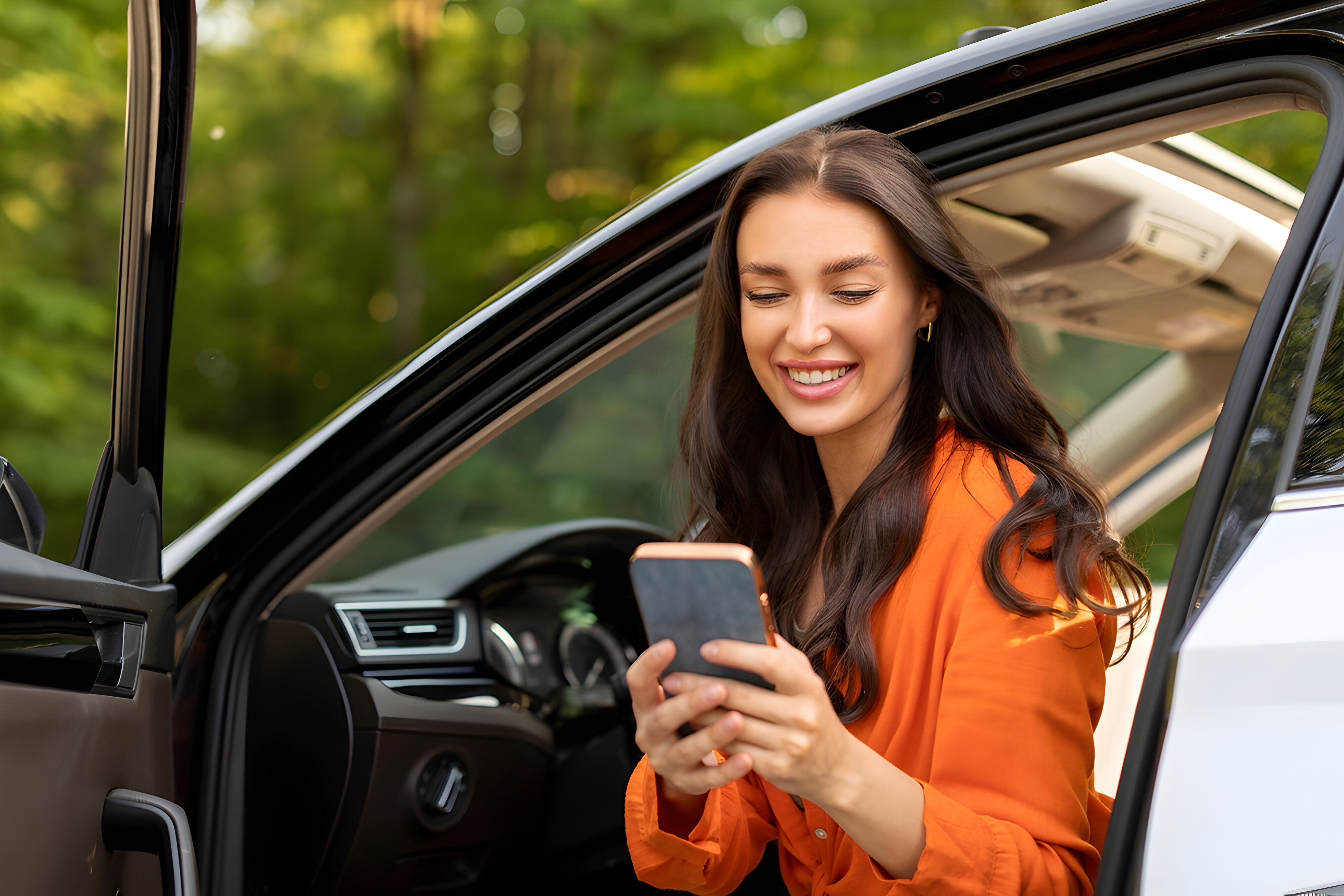 Benefits and Infotainment Systems in eSIM-Compatible Cars in 2025 - Yesim